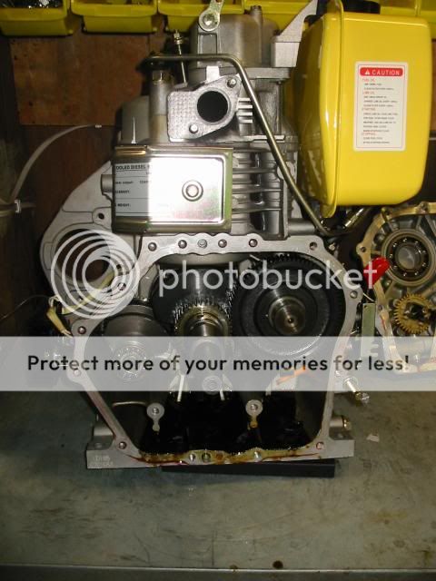 A look inside a 10hp Chinese Diesel - Engines - RedSquare Wheel Horse Forum