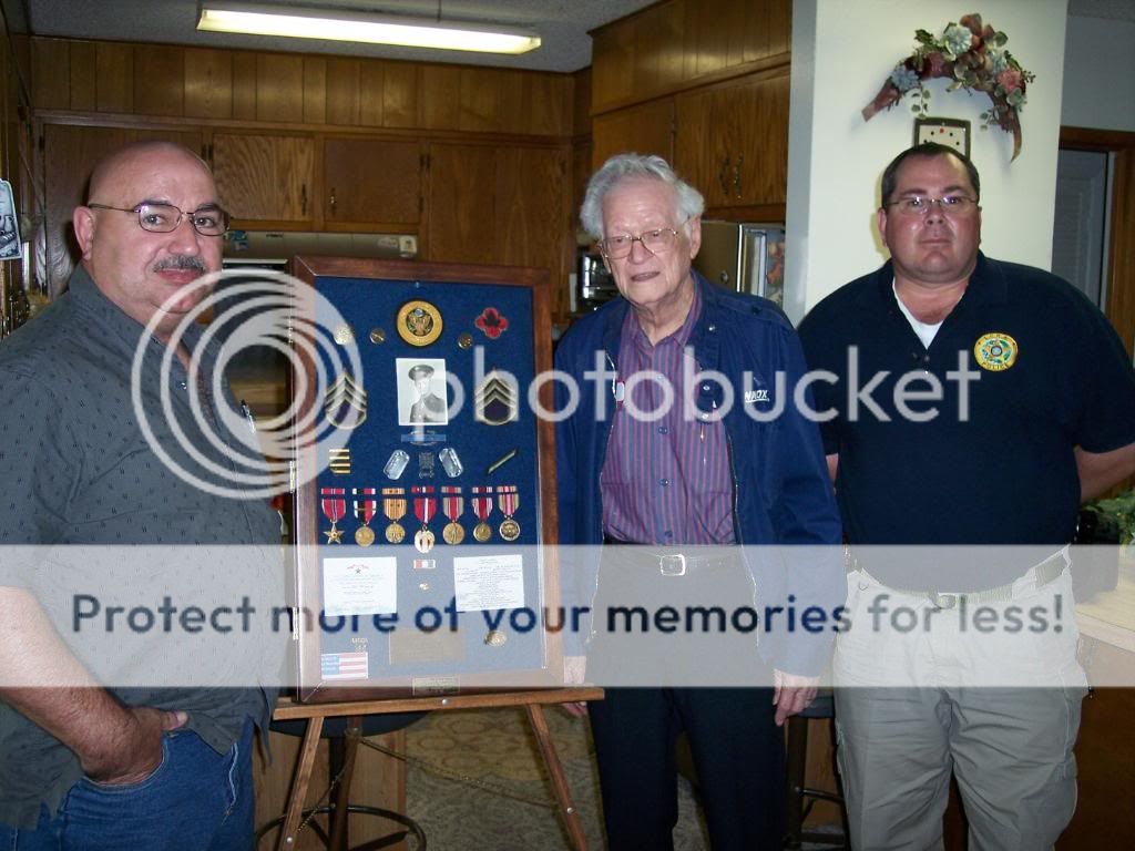 Meet Tom Cannon WWII 43 ID vet. You saw it here first! 56K you better ...